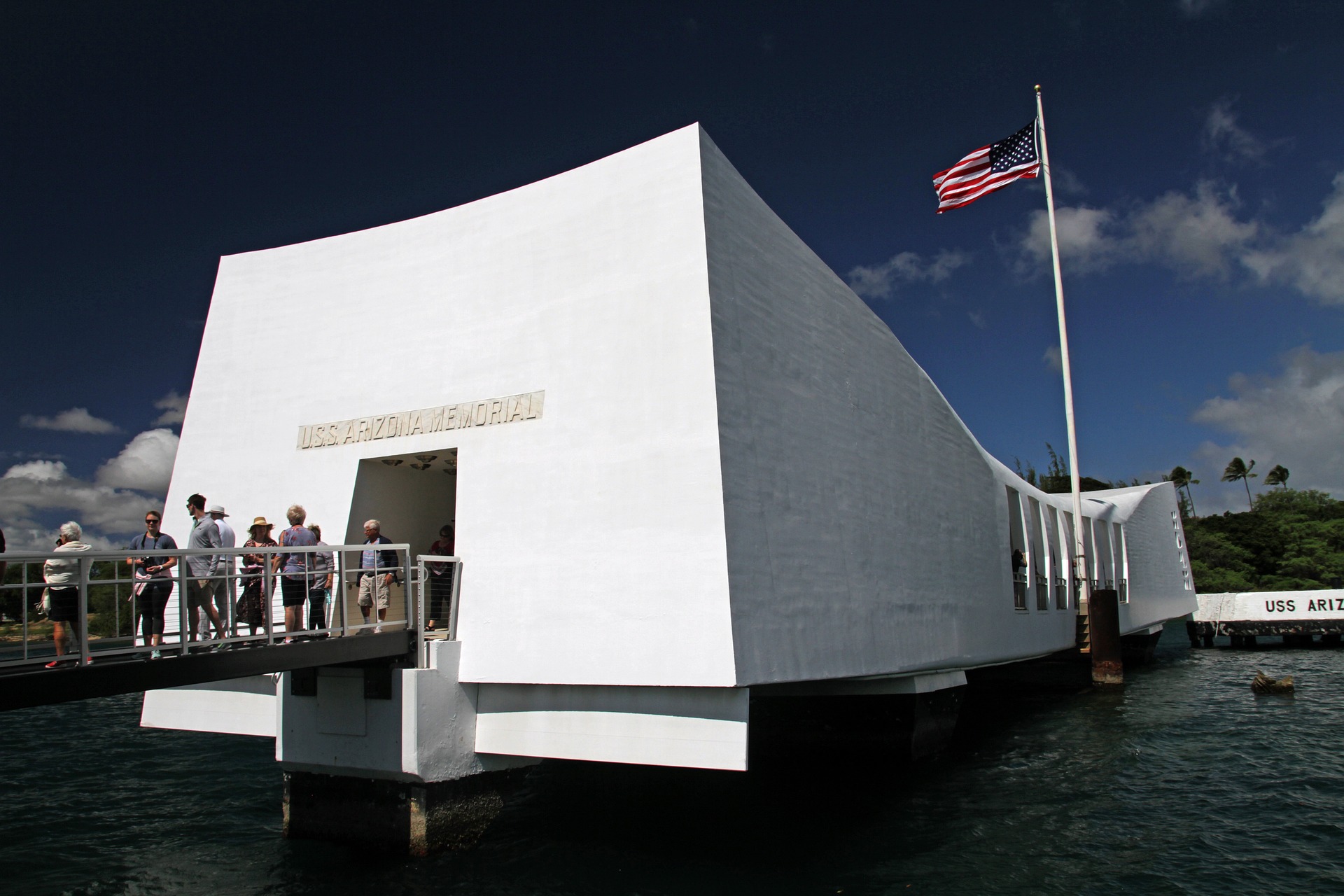 Visiting The Pearl Harbor Memorial: How To Get There, When To Go, And ...